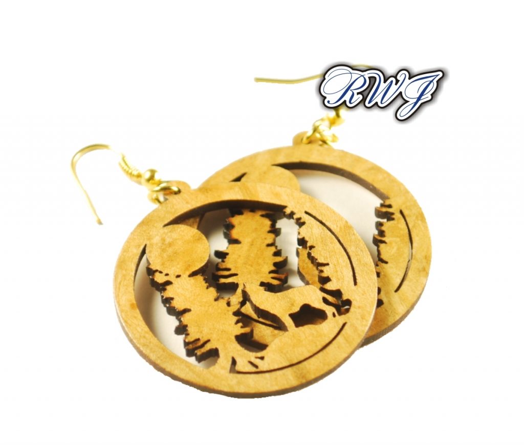 Wolf with tree,Earrings. | Lowman Log Works
